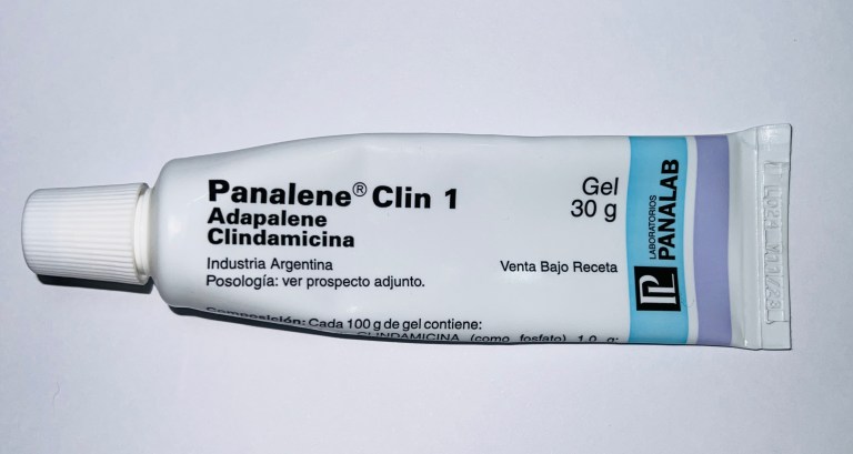 Mi experiencia usando adapaleno para el acné – Anto Art